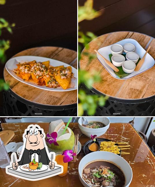 1000009 Thai Noodle Restaurant Phuket ล้าน9ก๋วยเตี๋ยว, Phuket ...