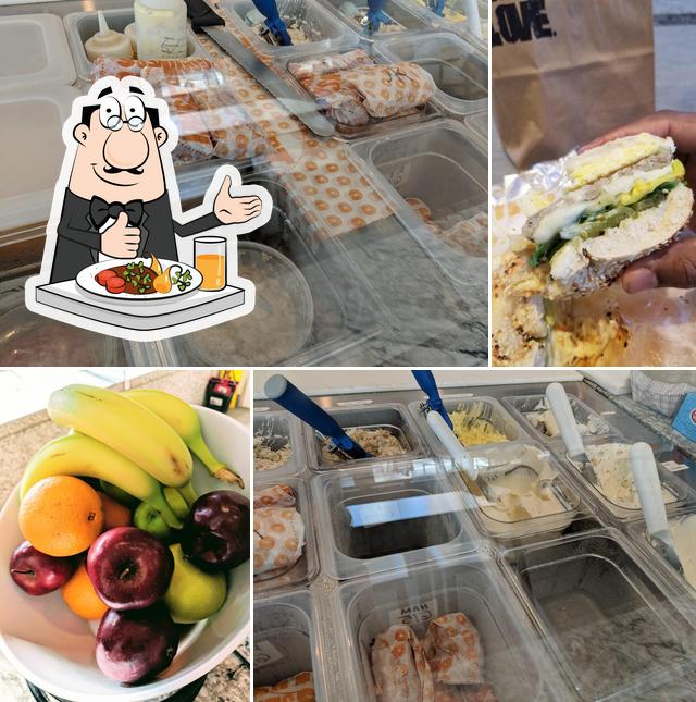 Barry Bagels Downtown Toledo in Toledo - Restaurant menu and reviews