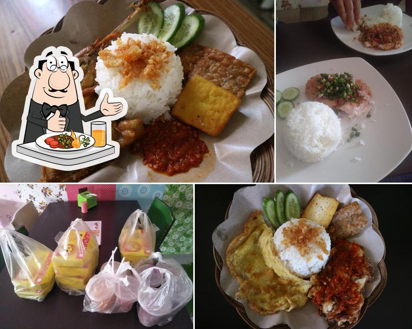Geprek Chef Muto restaurant, Tuwel, Jl. Raya Tuwel - Bumijawa lapangan ...