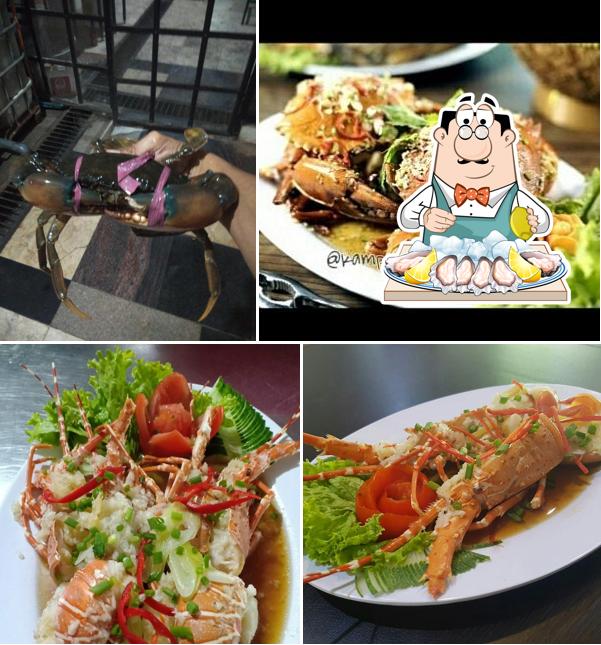 Kampoeng Nelayan Resto and Gallery restaurant, Surabaya - Restaurant ...