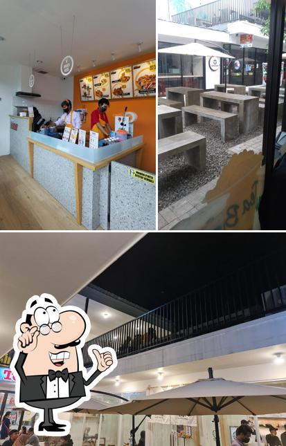 Pujasera Wiyung restaurant, Surabaya - Restaurant reviews