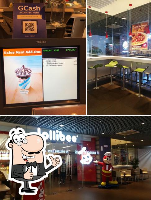 Jollibee W City Center, Taguig - Restaurant menu, prices and reviews