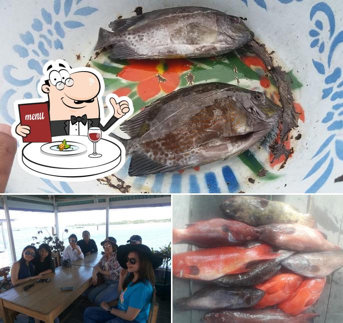Floating cafe, Indonesia - Restaurant reviews