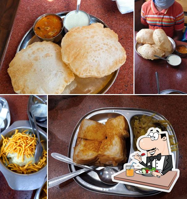 Gurudatta Bhavan, Hubballi, 947G+743 - Restaurant reviews