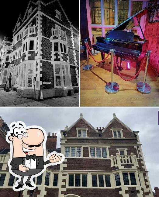Jacobean House Bar in Derby
