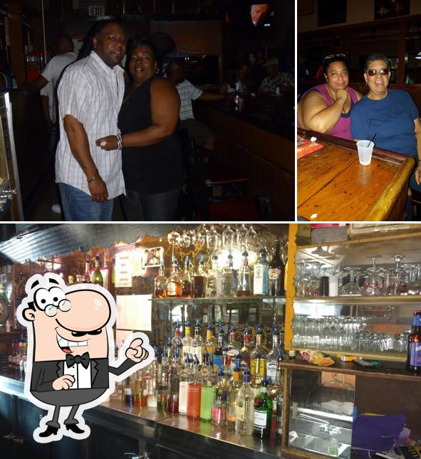 Highwood Bar & Grill, Hamden - Restaurant menu, prices and reviews