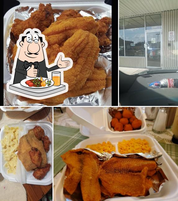 Show Me Fish & Chicken, Raytown - Restaurant menu, prices and reviews