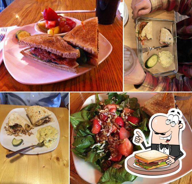 Saturn Grill, Nichols Hills - Restaurant menu, prices and reviews