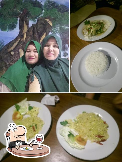 Planet Caffee & Resto cafe, Karimunjawa - Restaurant reviews