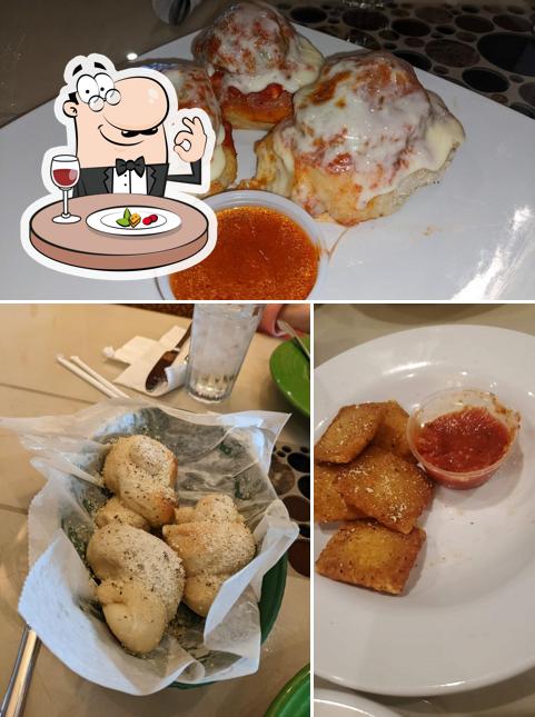 Valenti's Italian restaurant & Pizzeria Sanford, Sanford - Restaurant ...