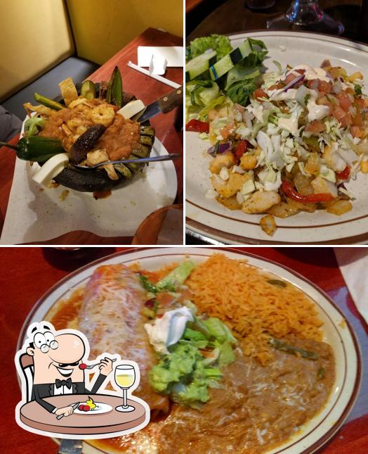 Taco Giro, 2750 W Valencia Rd in Tucson - Restaurant menu and reviews