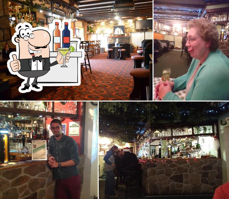 The Barn Bar, Cologin Country Chalets and Lodges, Lerags Glen in Oban ...