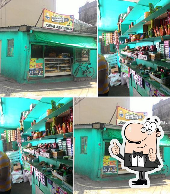 Johnrie Jeric Bread Store, Marikina - Restaurant reviews