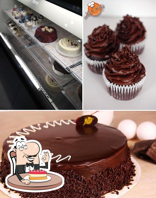 Repostería Los Chatos sucursal Plaza Neptuno desserts, Puerto Vallarta ...