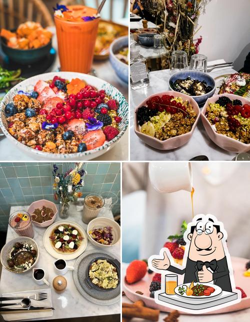Azur Café Champs-Elysées - Brunch | Coffee Shop| Lunch, Paris, George V ...