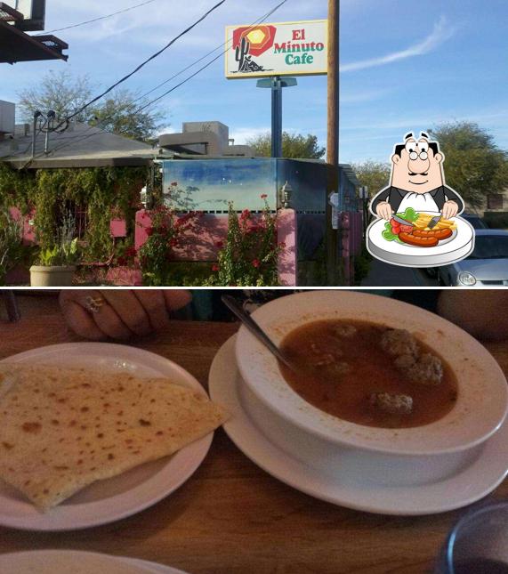 El Minuto Cafe, 354 S Main Ave in Tucson - Restaurant menu and reviews