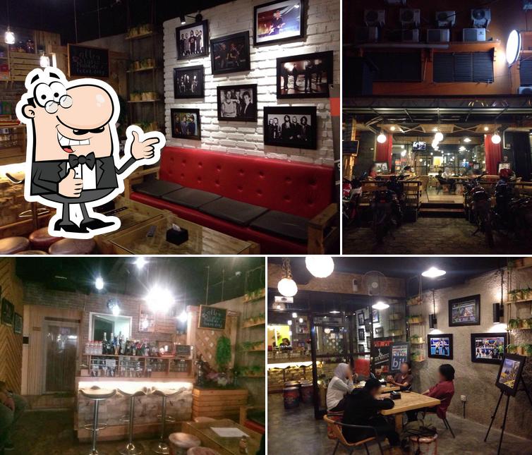 ATHA cafe, Bandung