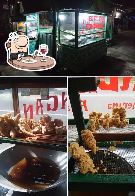 Zamzani Fried Chicken Dan Gorengan cafe, Magetan - Restaurant reviews