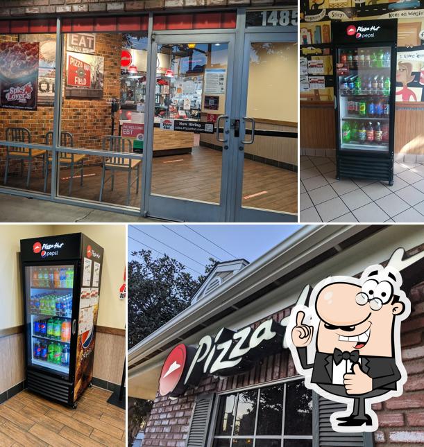 Pizza Hut, 1485 University Ave in Riverside - Restaurant menu and reviews