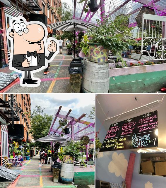 Pinky's Space, New York City - Restaurant menu, prices and reviews