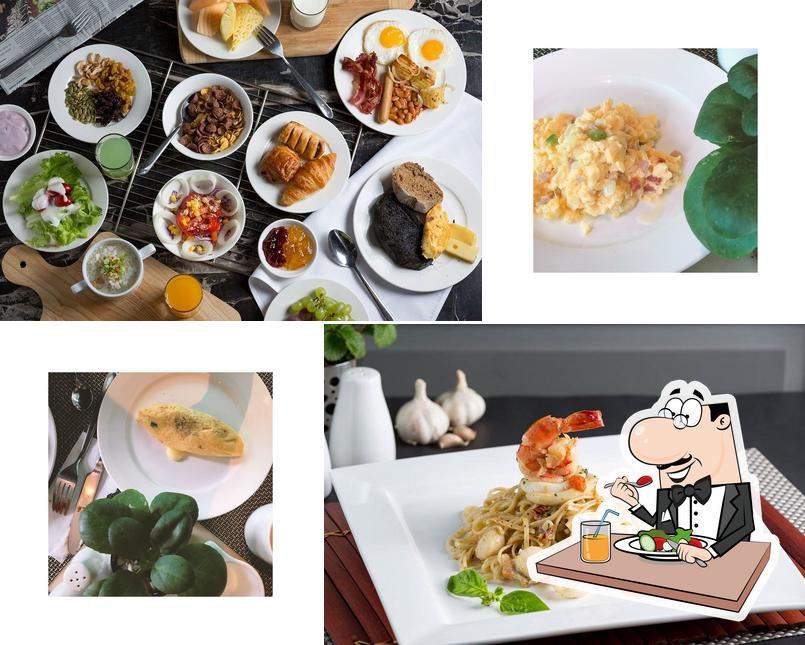Eat Well Cafe', Bangkok