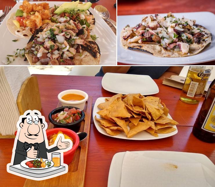 Restaurante La Paceña, San Antonio Tlayacapan, Calle Manuel López ...