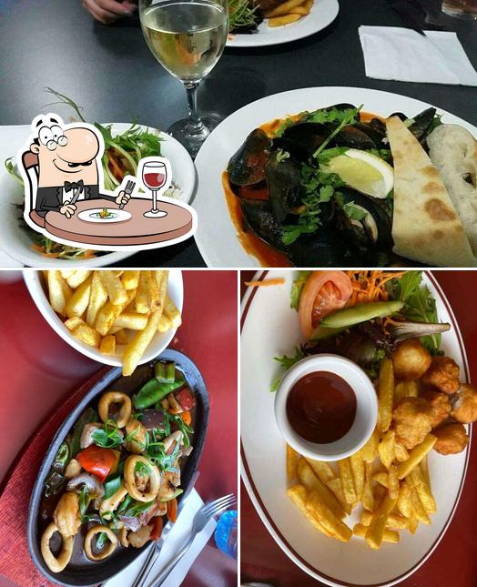 Freemasons Hotel, 79 Marine Terrace & Durlacher Street Geraldton in ...