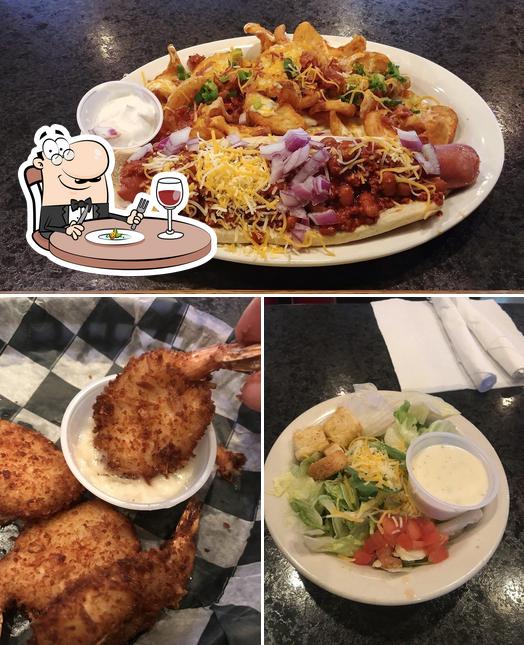 Vikings Grille Topeka in Topeka - Restaurant menu and reviews