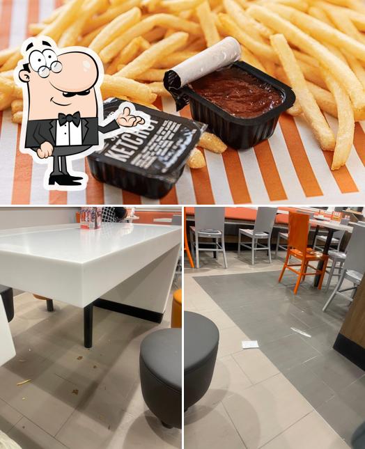 Whataburger, 9822 Gaston Rd in Katy - Restaurant menu and reviews