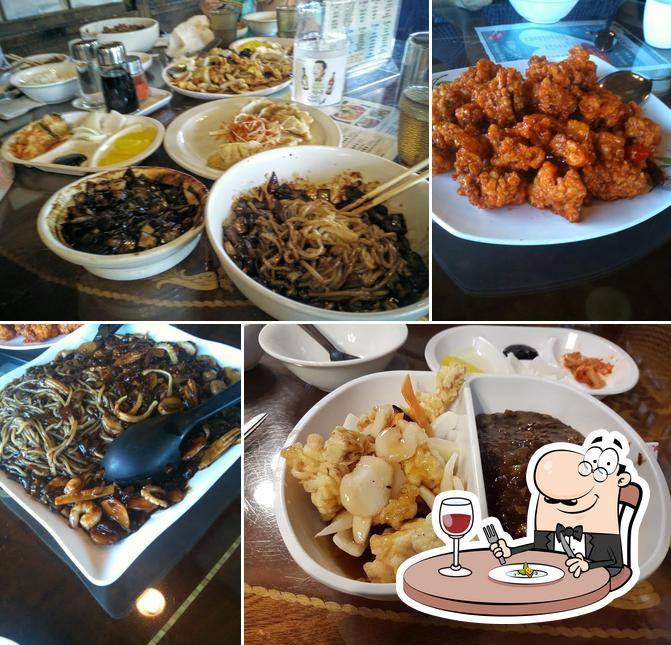 Sunny Dragon Restaurant 해룡반점, 398 Steeles Ave W #1&2 in Richmond Hill ...