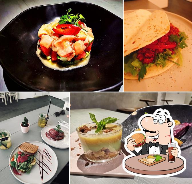 Avocado Club, Berlin, Dircksenstraße 47 - Critiques de restaurant
