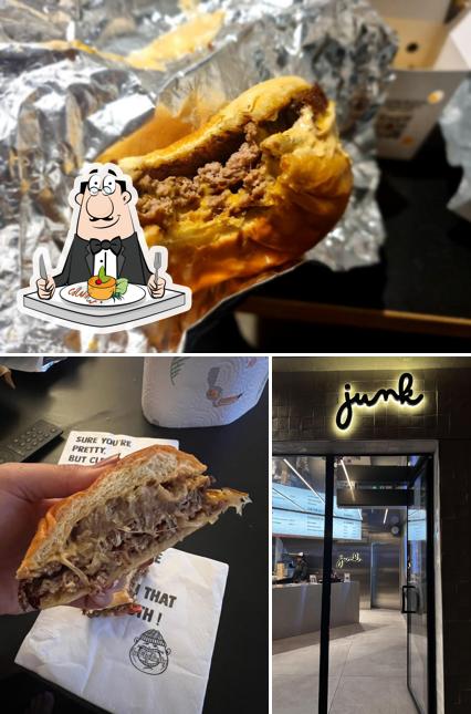 Junk Smash Burgers Montmartre, Paris - Menu du restaurant, prix et avis