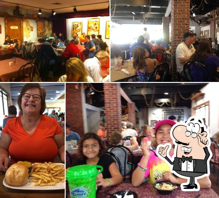 Backstage Restaurant, Pigeon Forge - Restaurant menu, prices and reviews