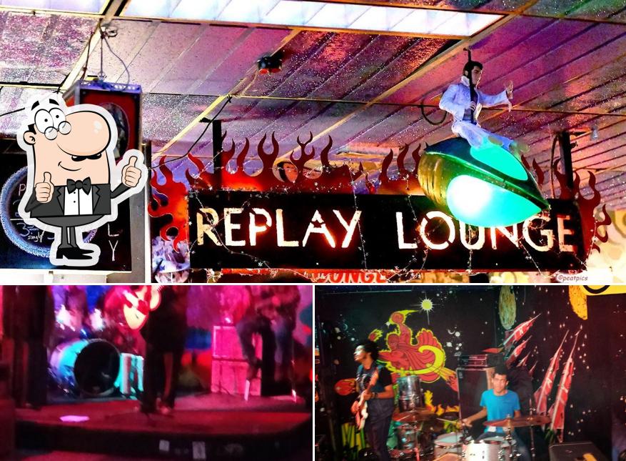 Replay Lounge in Lawrence - Restaurant menu and reviews