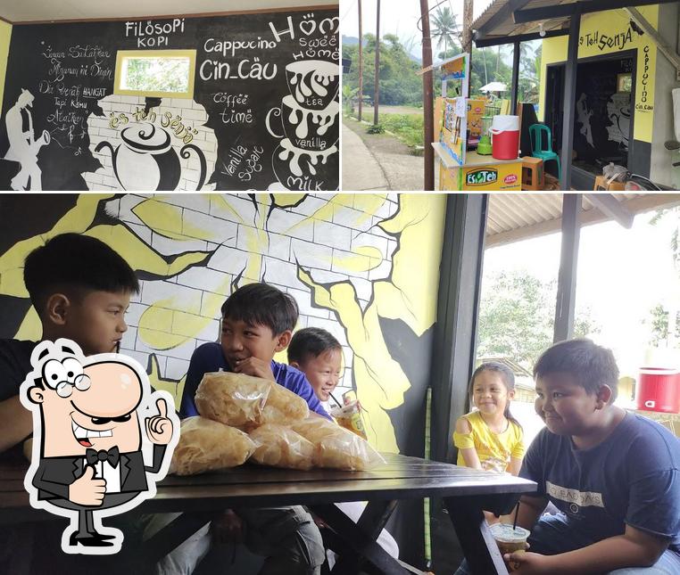 Es TEH O2M & Aneka Minuman Dingin, South Sumedang