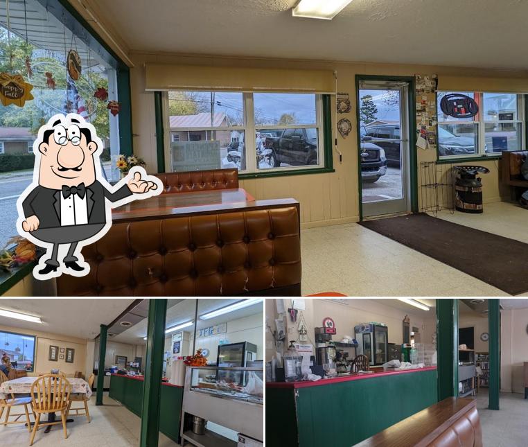 Mel's Old Times Cafe, Spencer - Restaurant menu, prices and reviews