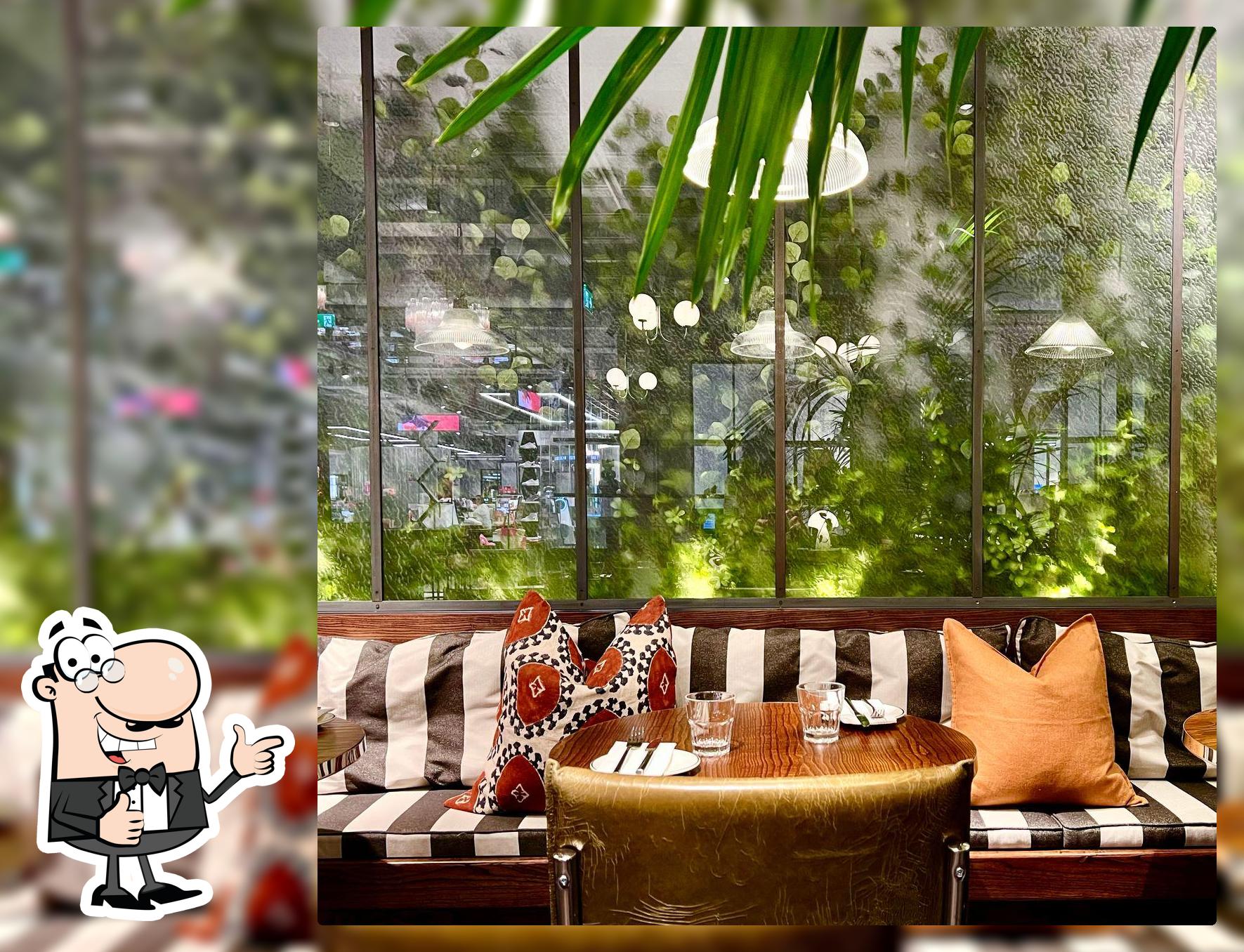 Best restaurants in Meadowhall Mall - Restaurant Guru