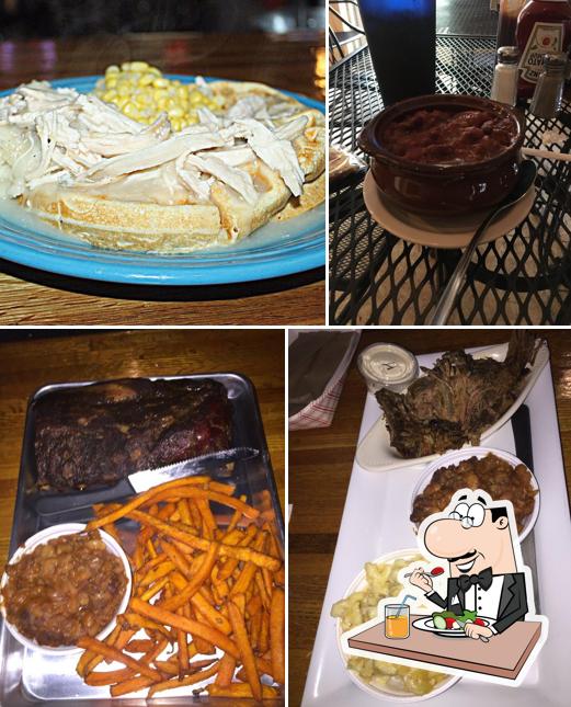 Hog's Hollow Saloon in Briar Creek - Restaurant menu and reviews