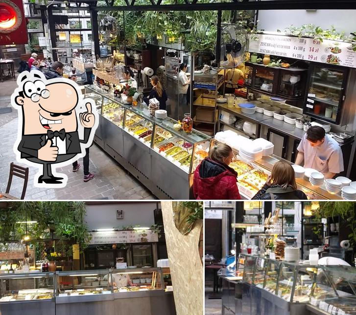 Chimera cafeteria, Kraków - Restaurant menu and reviews