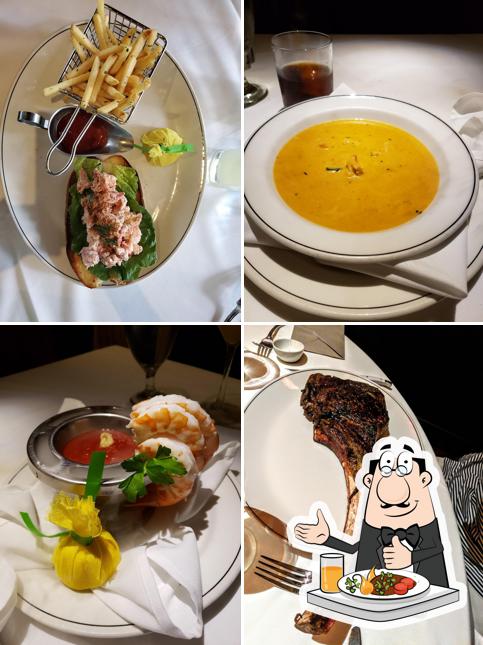 Truluck's Ocean's Finest Seafood and Crab, Miami, Brickell City Centre ...