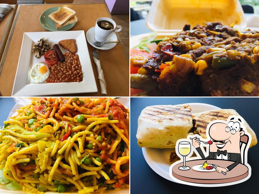 Blend Cafe, Brentford - Restaurant menu, prices and reviews