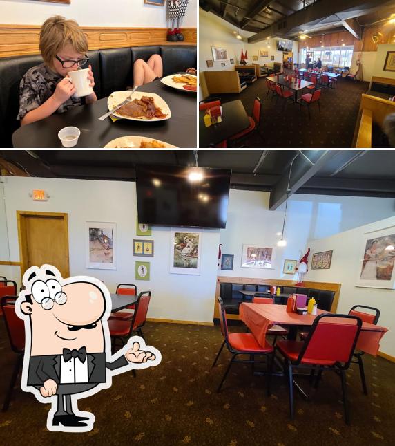 Happy Swede Restaurant, Ice Cream Saloon, Drive Thru in Lindsborg ...