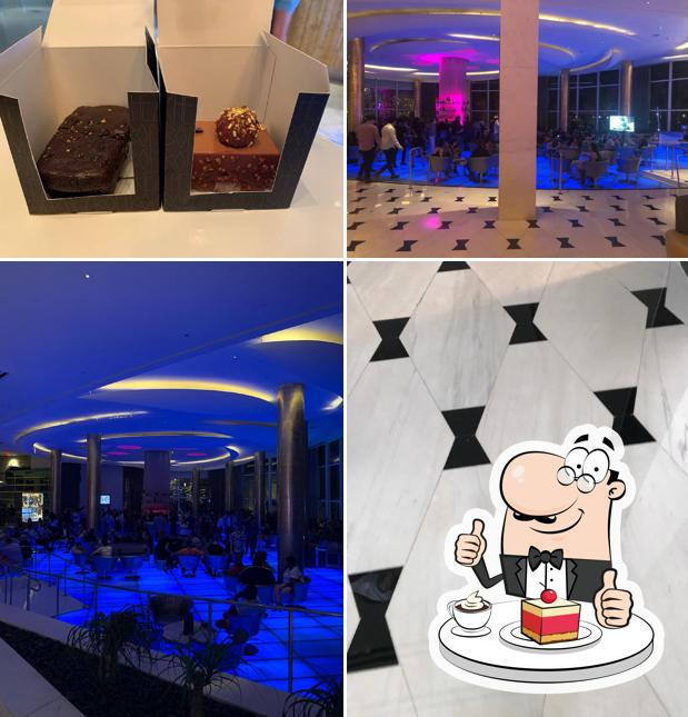 Bleau Bar, Miami Beach - Restaurant menu, prices and reviews