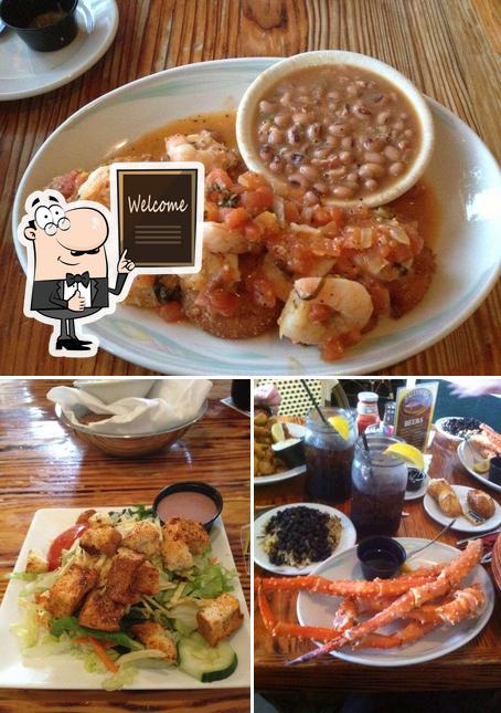 Ballyhoos Historic Seafood Grille in Key Largo - Restaurant menu