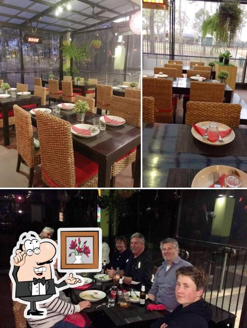 Red Spoon Thai @ Penrith in South Penrith - Thai restaurant menu and ...