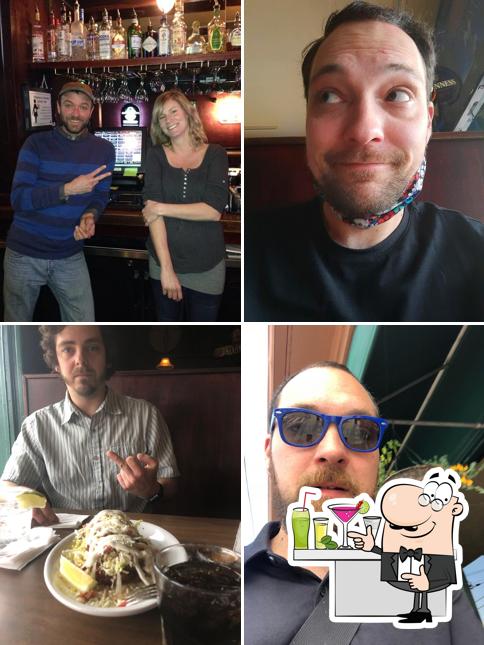 Peter's Bar and Grill in Portland - Restaurant menu and reviews