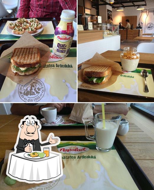 Napolact, Cluj-Napoca, Piața Mihai Viteazul nr. 7-8 - Restaurant reviews