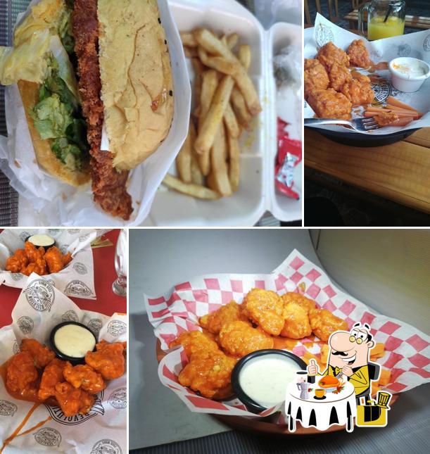 REVOLUTION FOOD AND WINGS, Monterrey - Restaurant menu, prices and reviews