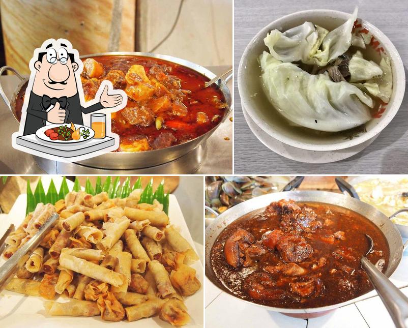 Kamay Kainan restaurant, Quezon City, H3R5+FQW - Restaurant menu and ...