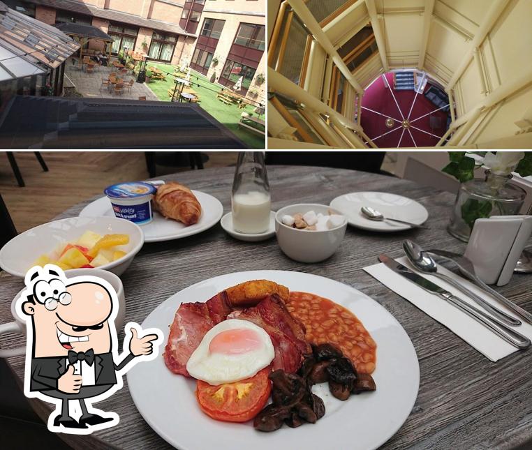 Pendulum Hotel, Manchester - Restaurant menu, prices and reviews